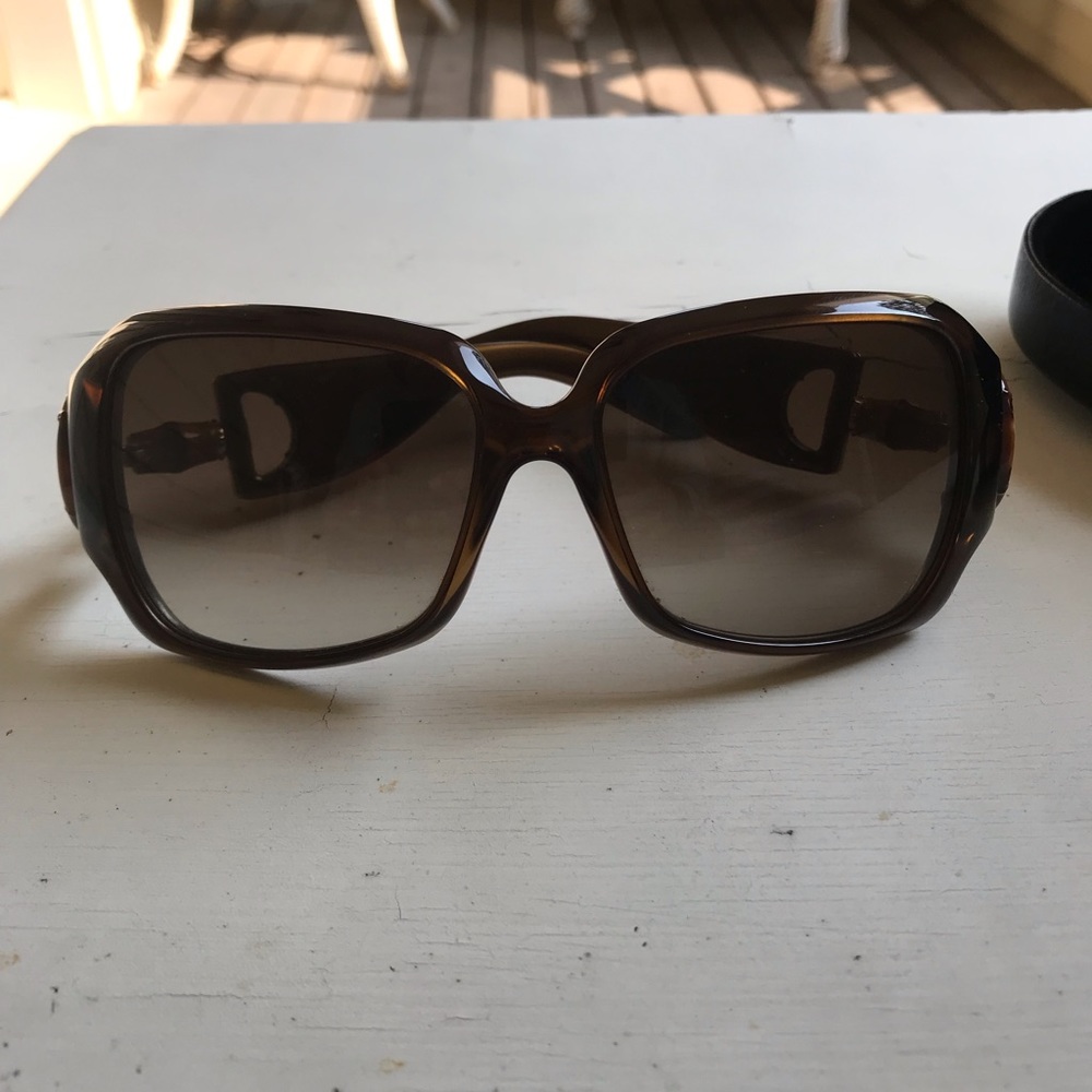 100% Authentic Vintage Gucci Sunglasses - Gem